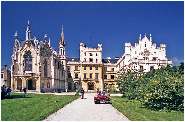 International Trip to Lednice and Valtice + wine tasting on 16.5 ...